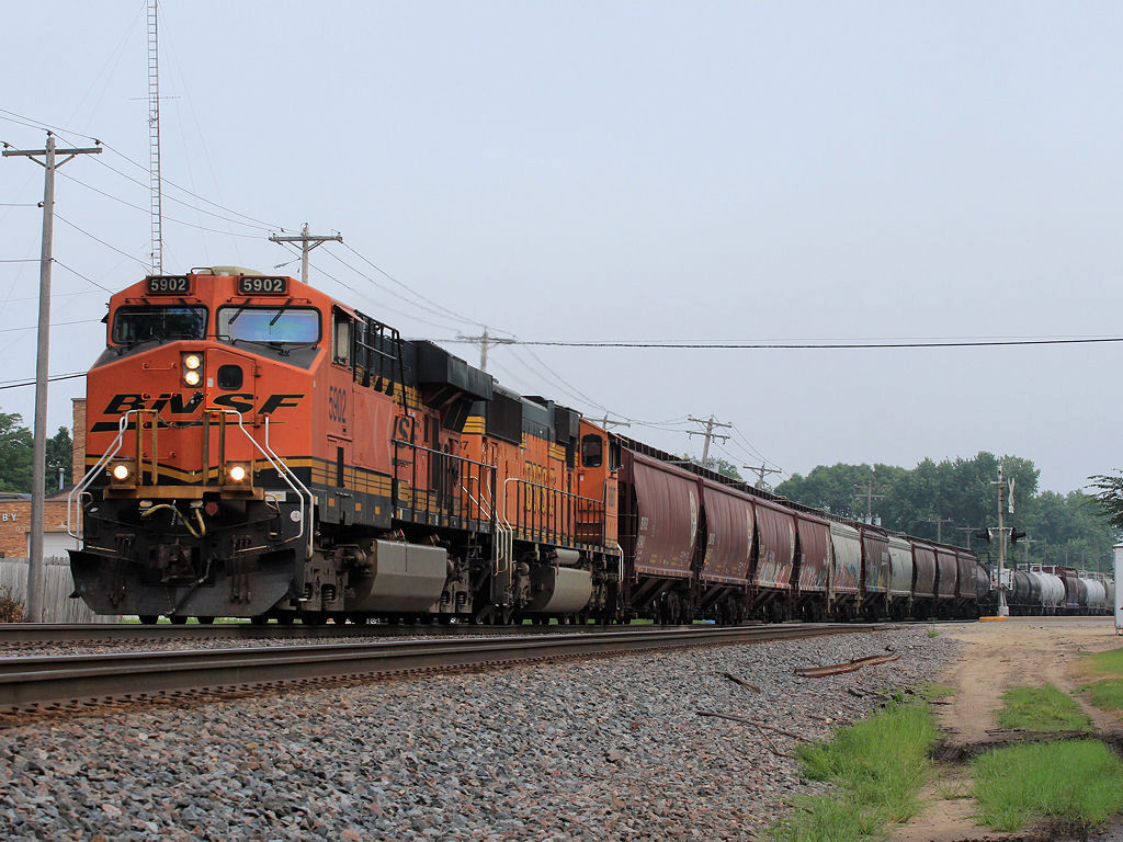 BNSF 5902